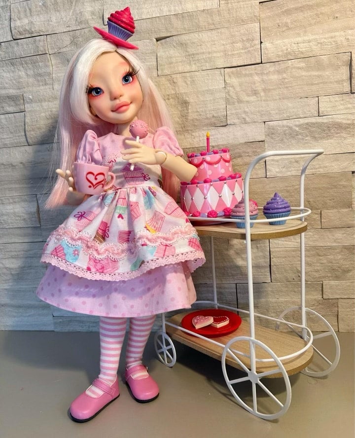 Ava Full Set in Rosy Resin | Anderson Art Dolls